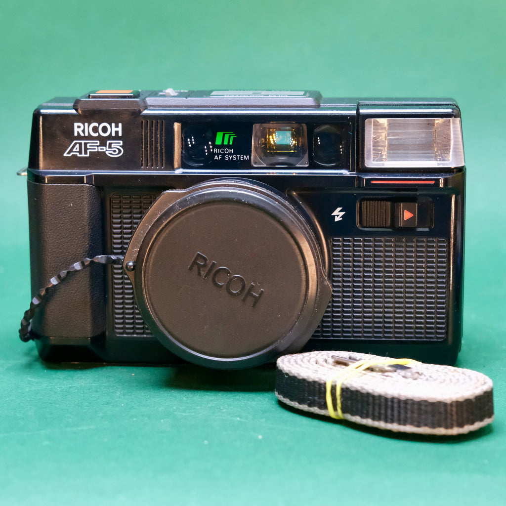 Ricoh AF-5 compact point and shoot camera – Plan B Retro